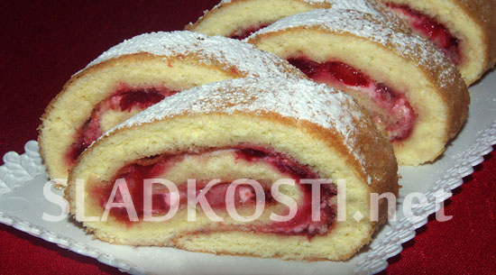 Rychlá jahodová roláda - snadnevareni